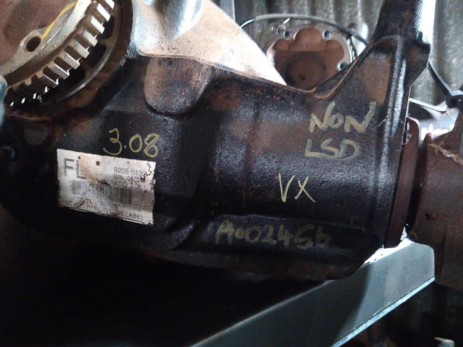 2002 HOLDEN COMMODORE DIFFERENTIAL CENTRE – Narrandera Auto Wreckers