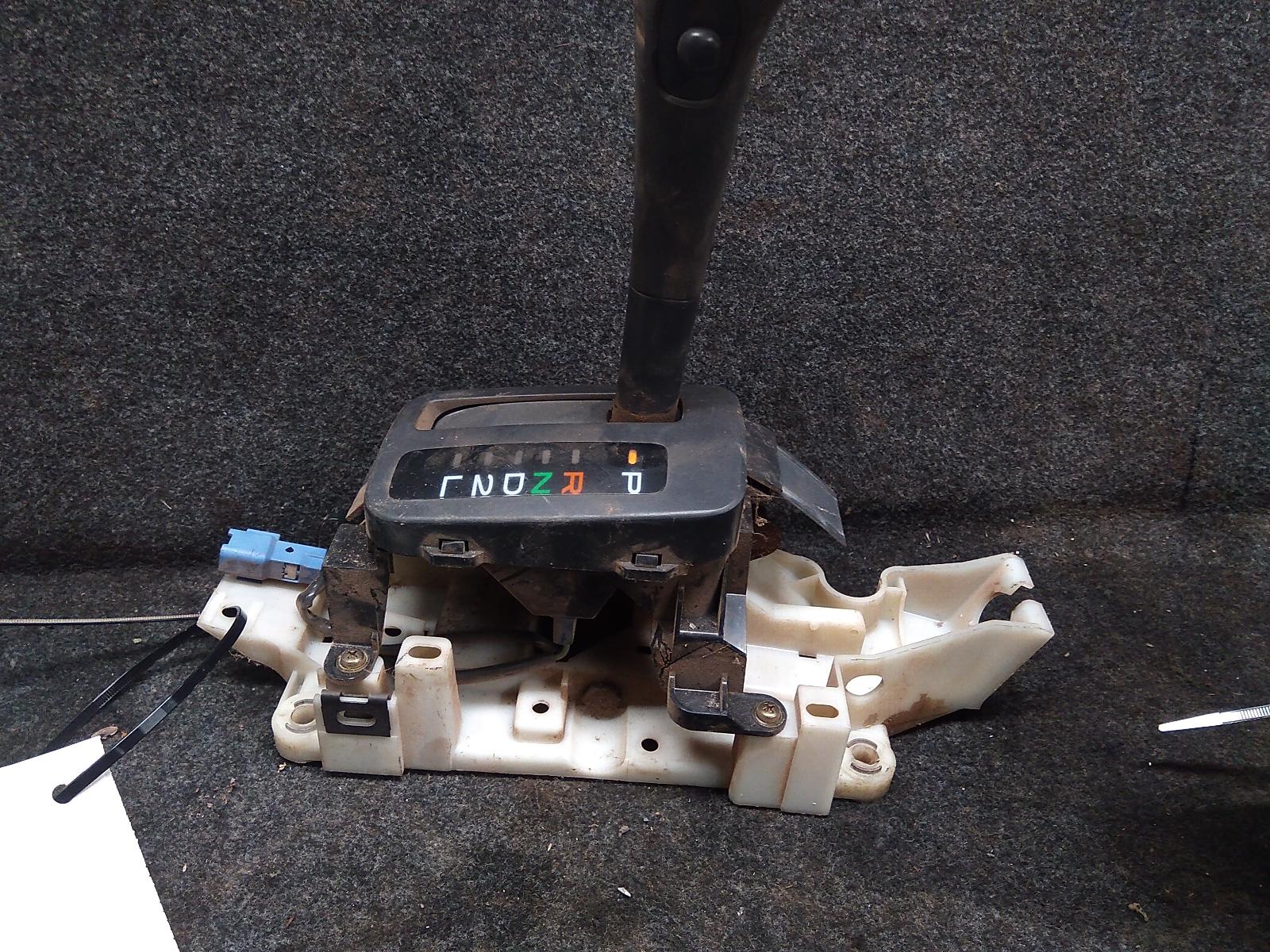 1995 TOYOTA COROLLA GEAR STICK/SHIFTER - Narrandera Auto Wreckers